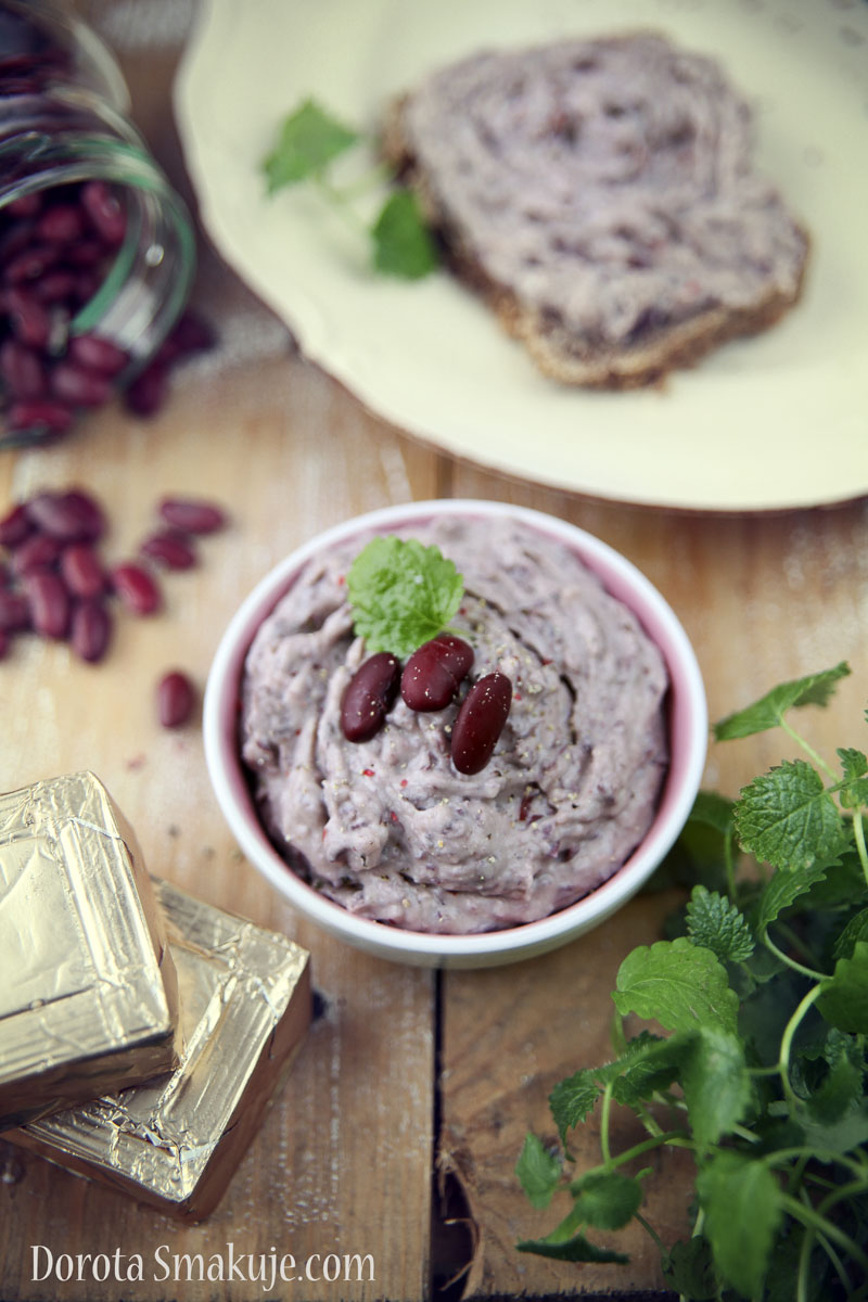 Pasta z czerwonej fasoli i serka topionego - Dorota Smakuje